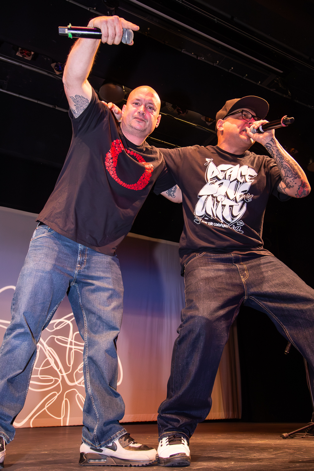 Hip Hop and Politics of Race and the Remixing Media, Critiquing Culture ...